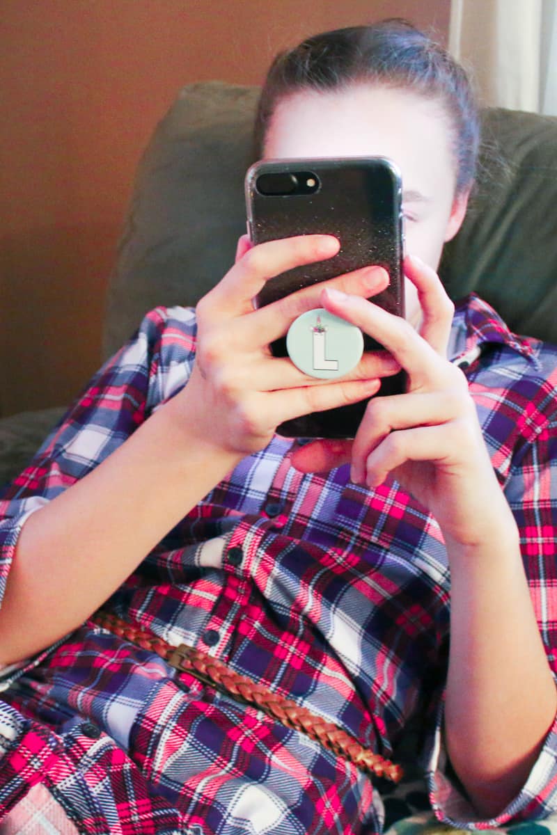 Managing Your Tween And Their First Cell Phone with Verizon Family Tech ...